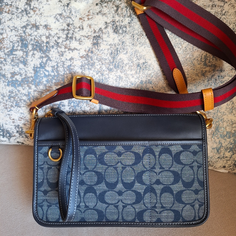 Coach Heritage Convertible Crossbody In Signature Cha… - Gem